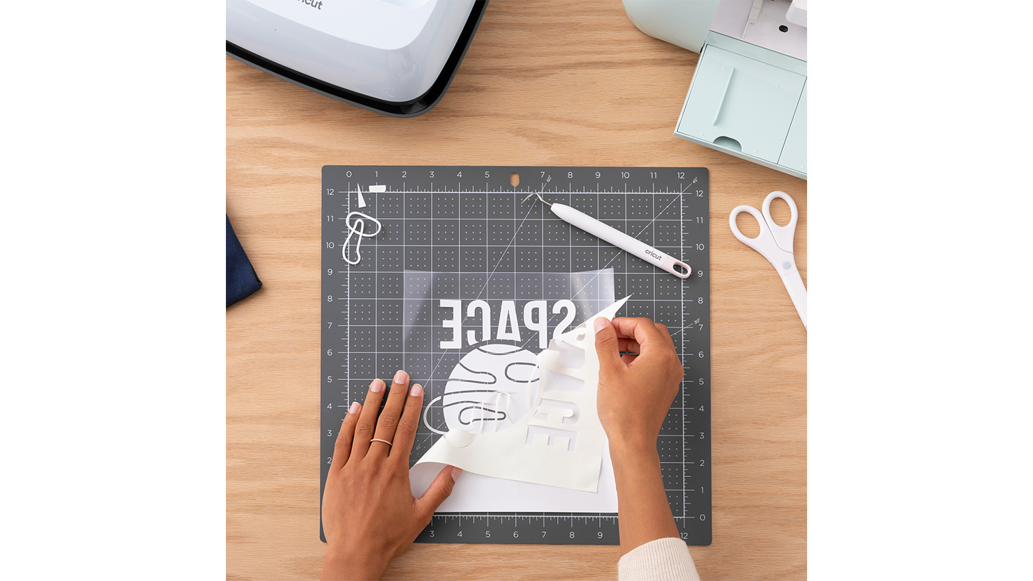 Cricut Iron-On Vinyl 12" x 24" - Glow-in-the-Dark (1 Sheet) | Harvey ...